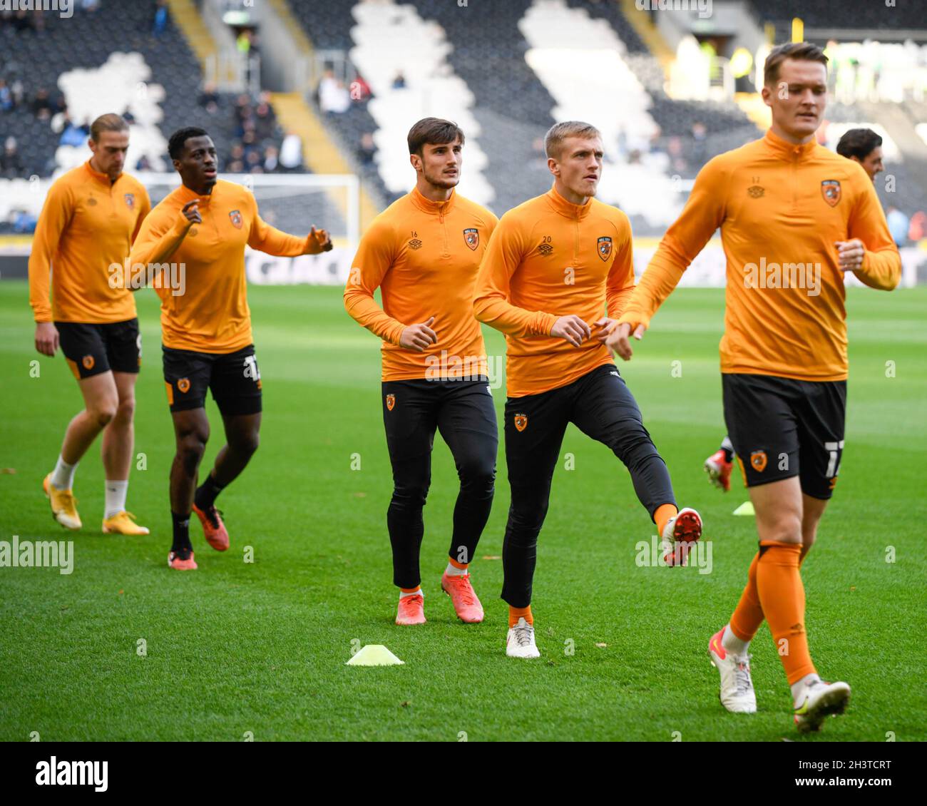 The Hull City players begin their warm up Stock Photo - Alamy