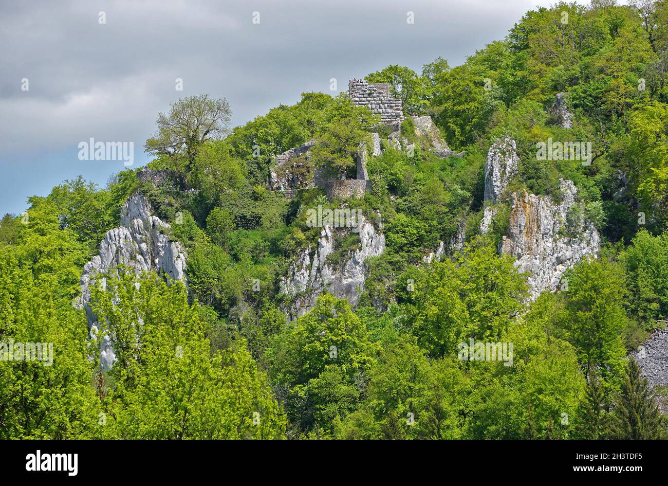 Castle ruins Hohengundelfingen on the swabian alps, germany Stock Photo ...