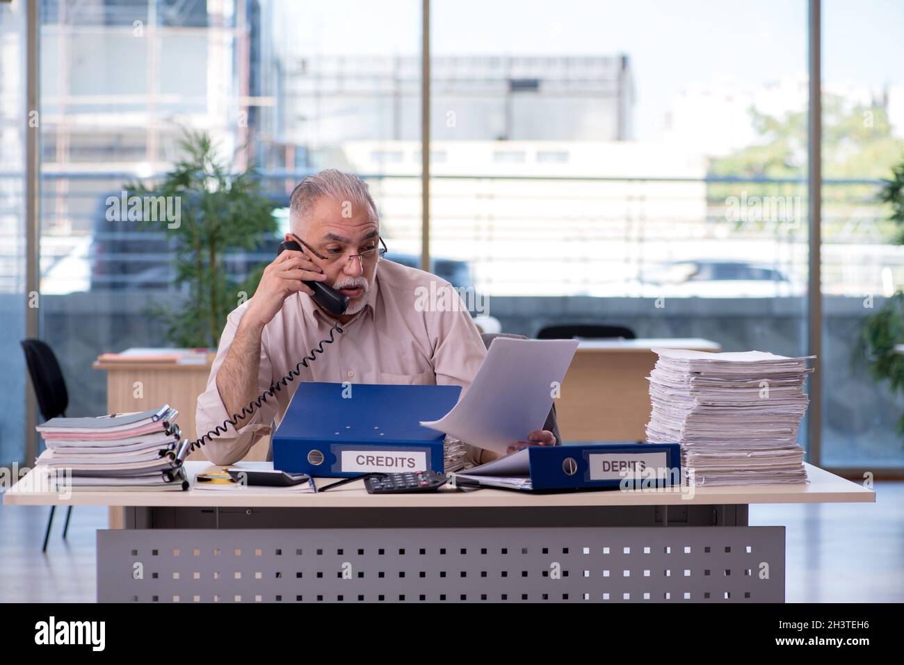 Bookkeeper old hi-res stock photography and images - Alamy