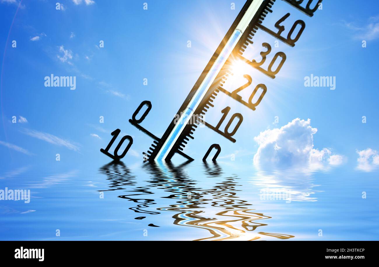 Thermometer with celsius scale showing extreme high temperature Stock ...