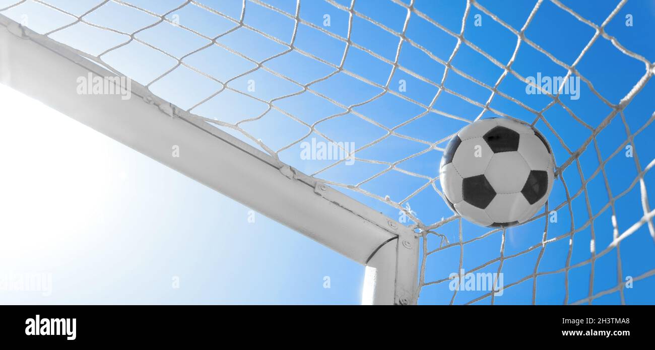 Goal soccer hi-res stock photography and images - Alamy