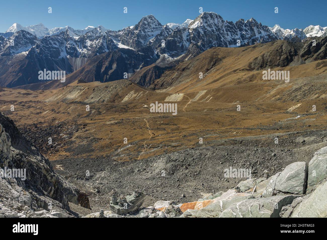 Solukhumbu hi-res stock photography and images - Alamy