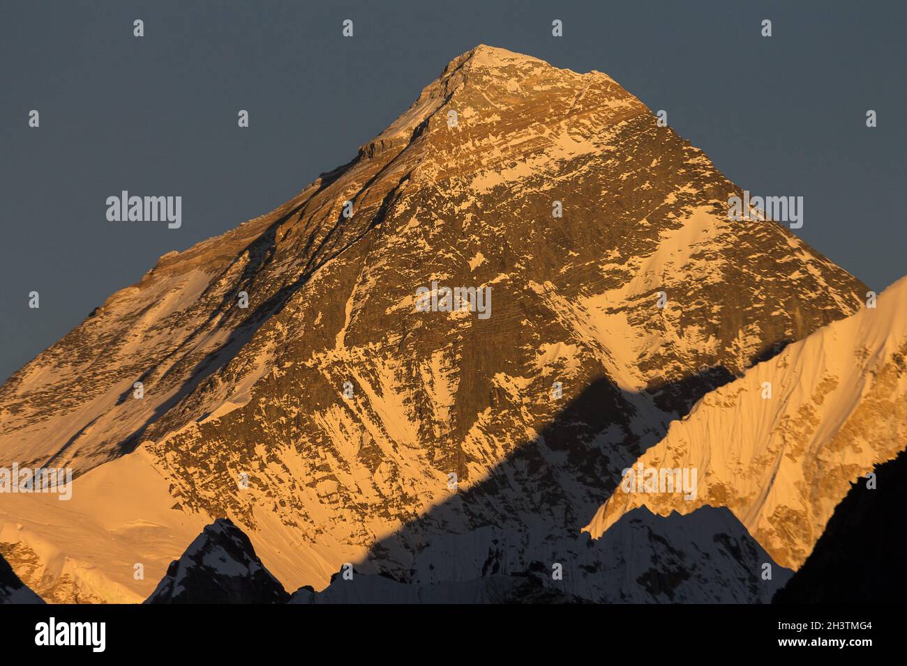 Mt everest region nepal hi-res stock photography and images - Alamy