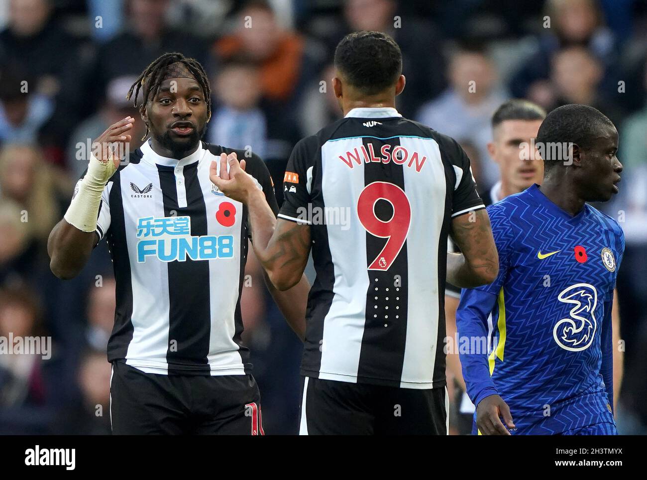 Allan saint maximin callum wilson hi-res stock photography and images ...