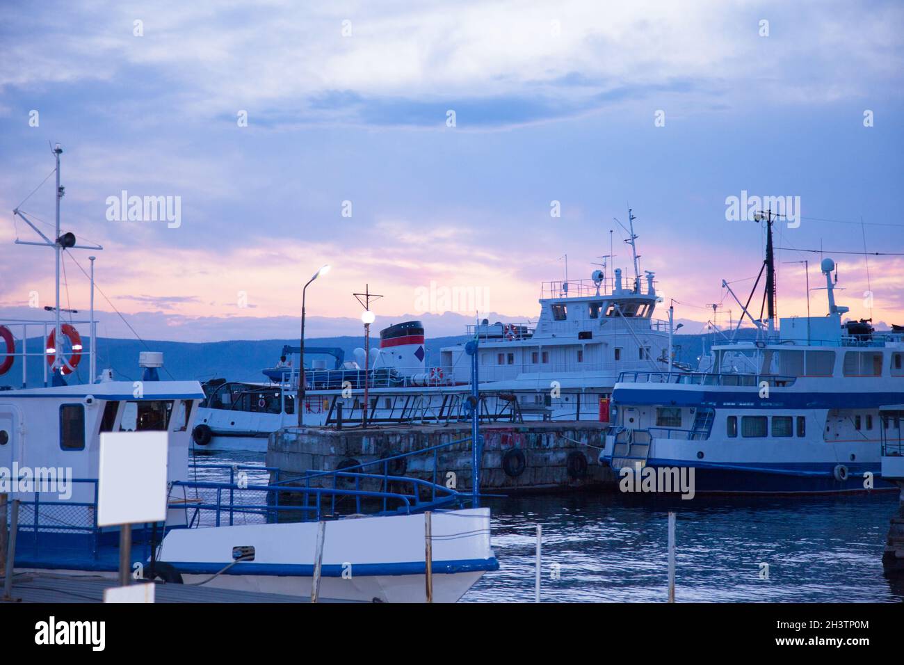 Shipboard view hi-res stock photography and images - Alamy