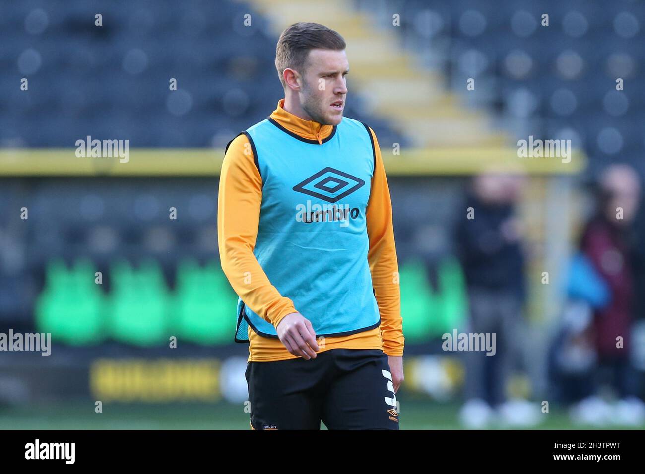 Callum Elder #3 of Hull City during the pre-game warmup Stock Photo - Alamy