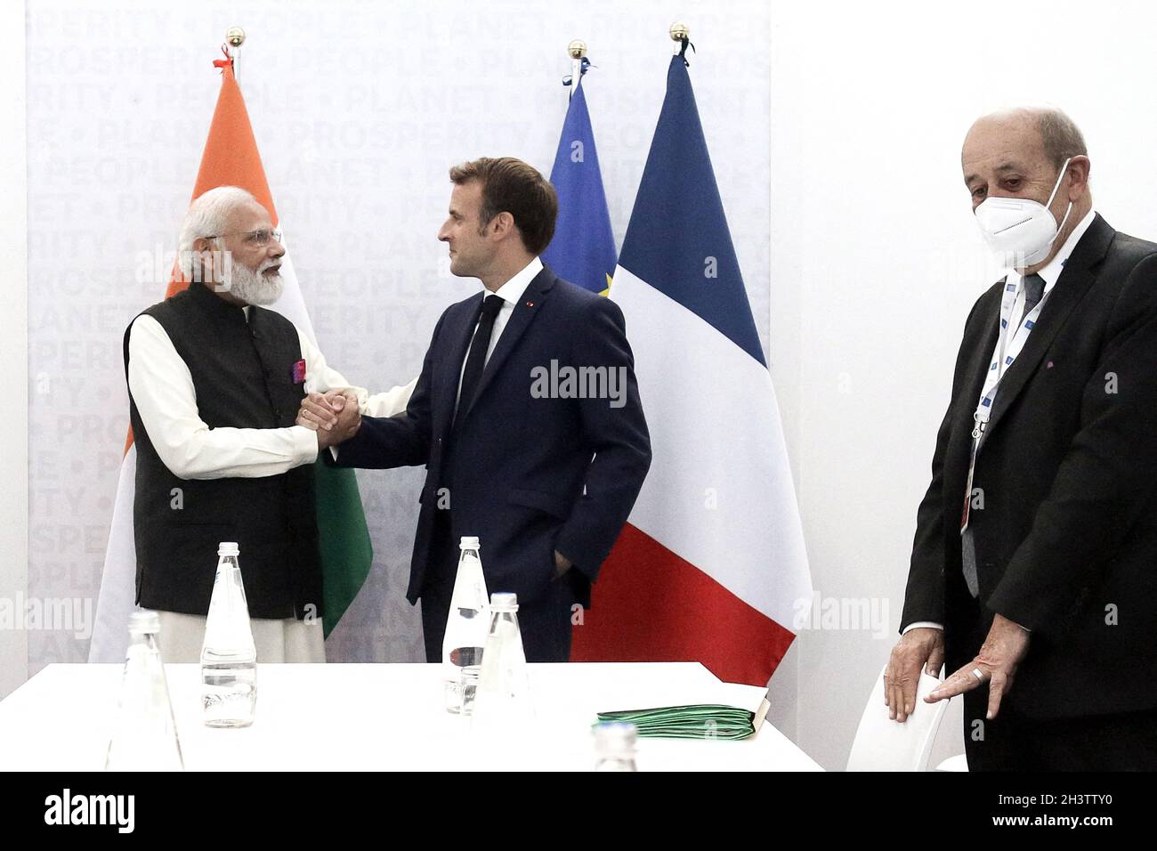 Emmanuel macron g20 india hi-res stock photography and images - Alamy