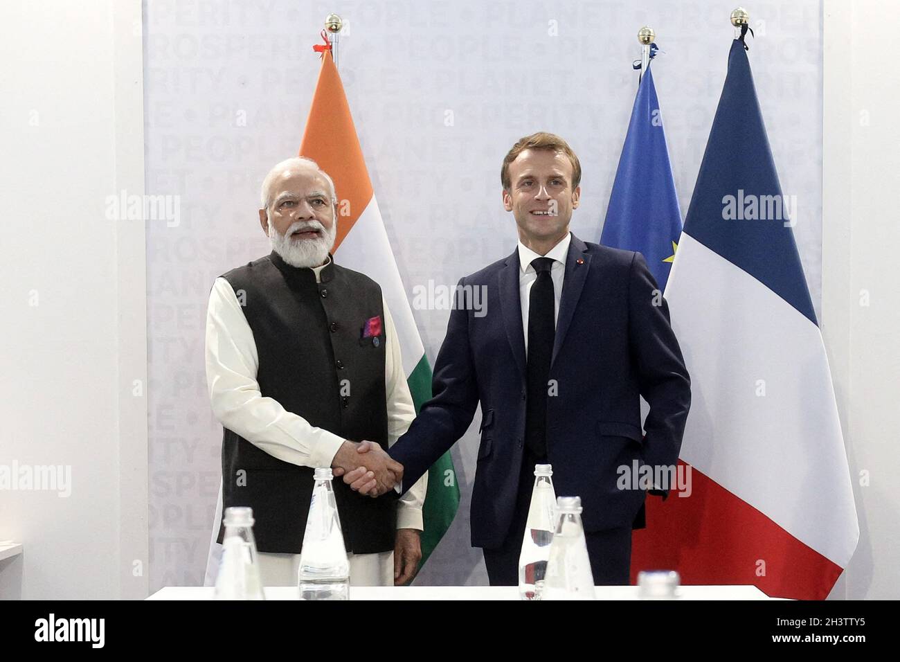Emmanuel macron g20 india hi-res stock photography and images - Alamy