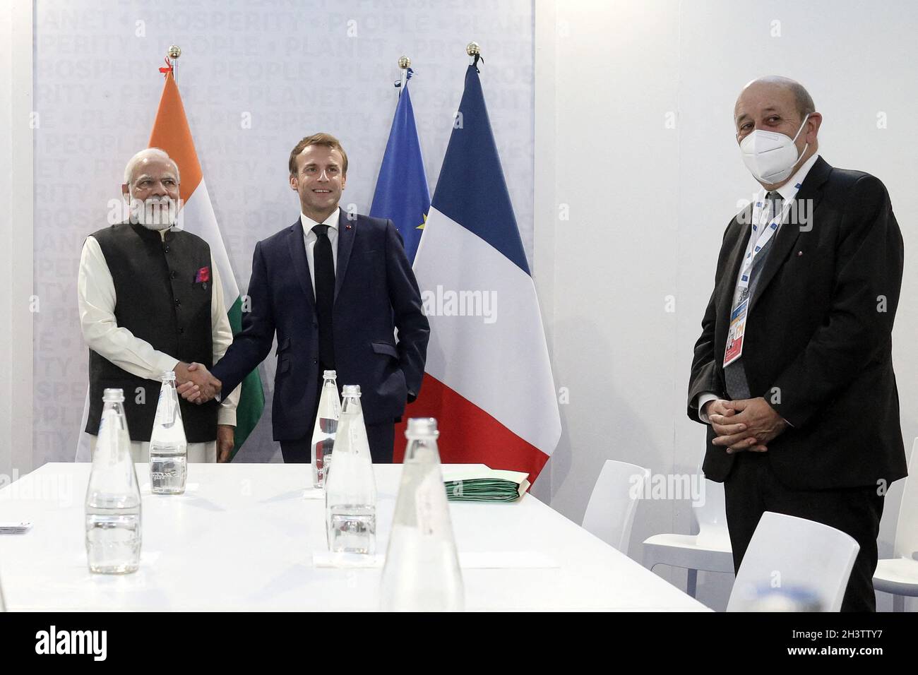 Emmanuel macron g20 india hi-res stock photography and images - Alamy