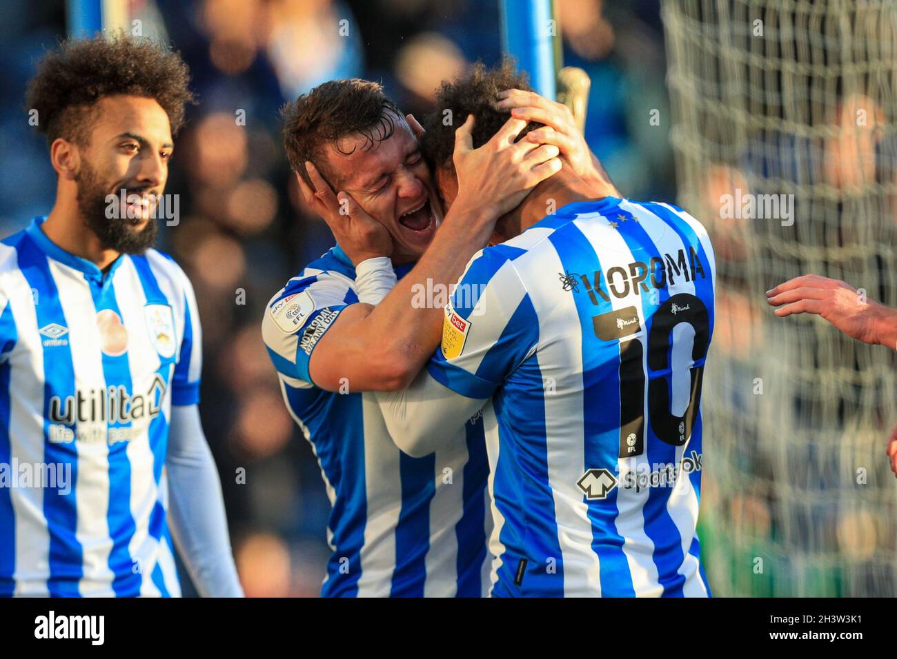 Jonathan Hogg #6 of Huddersfield Town celebrates his goal and makes the ...