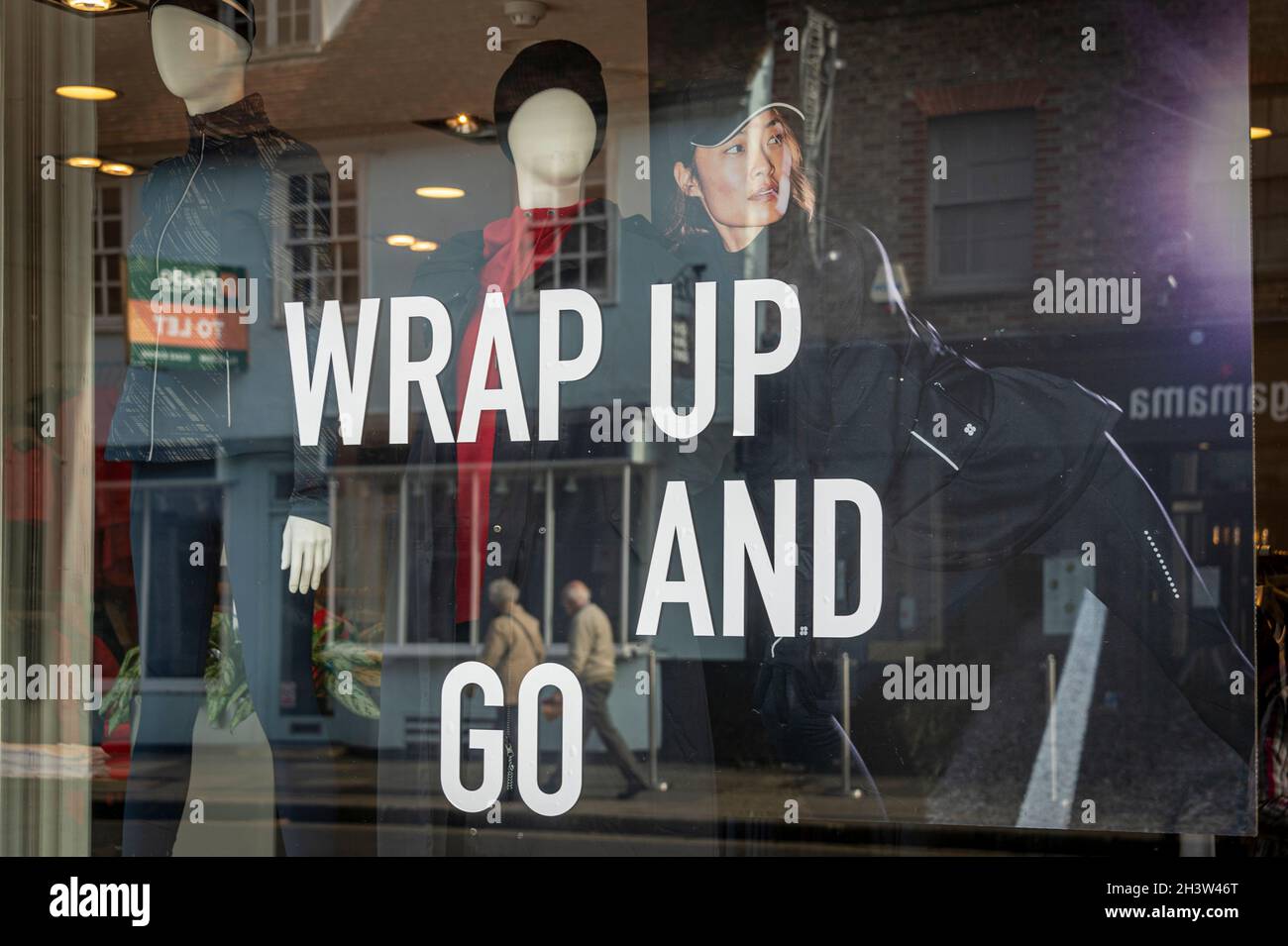 Shop window display business hi-res stock photography and images - Alamy