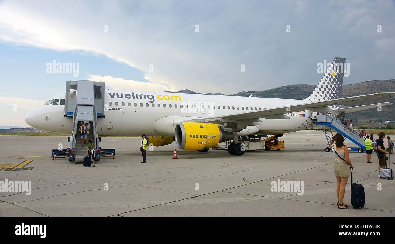 Dubrovnik airport hi-res stock photography and images - Alamy