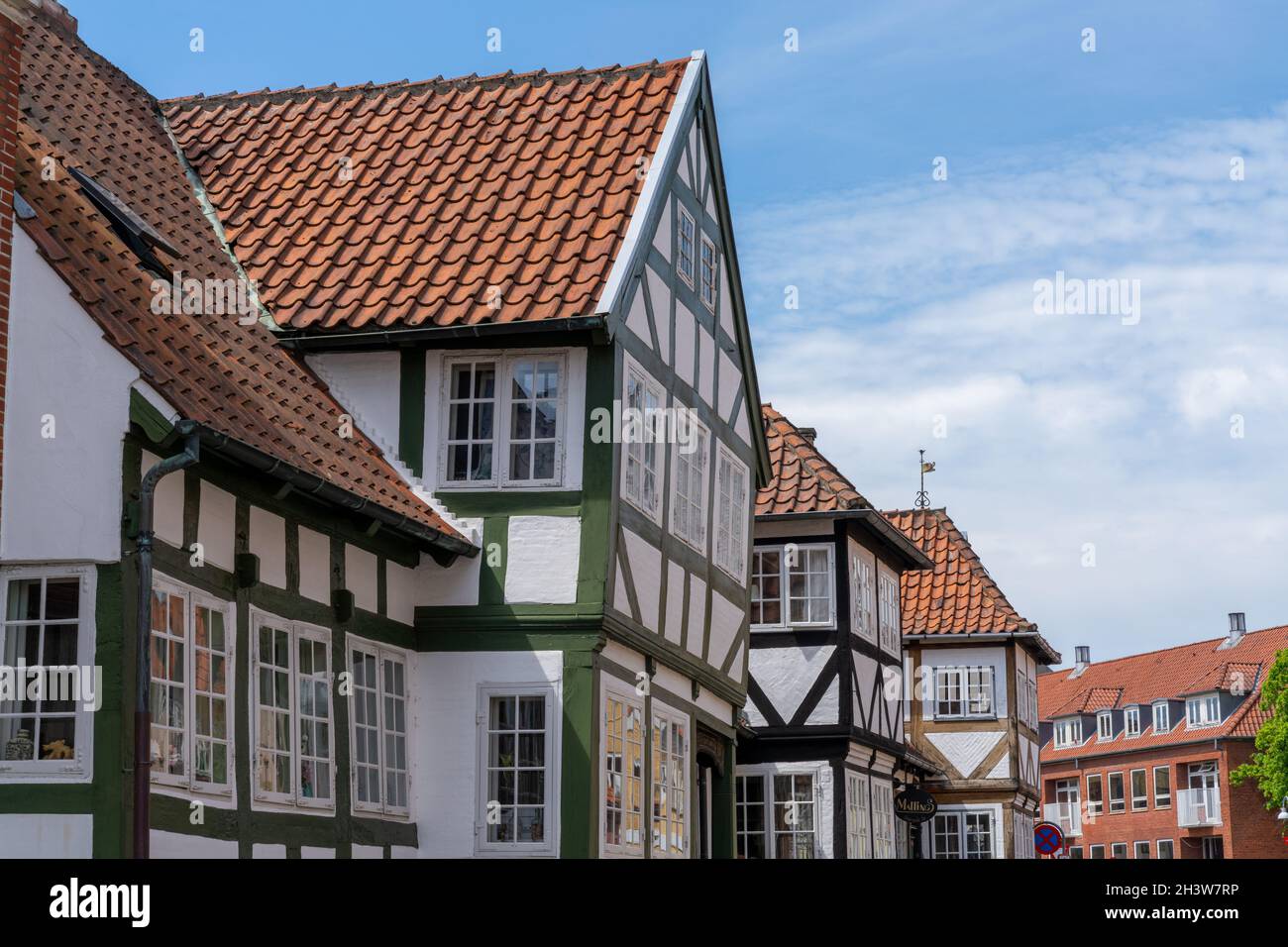 Old timbered hosue hi-res stock photography and images - Alamy