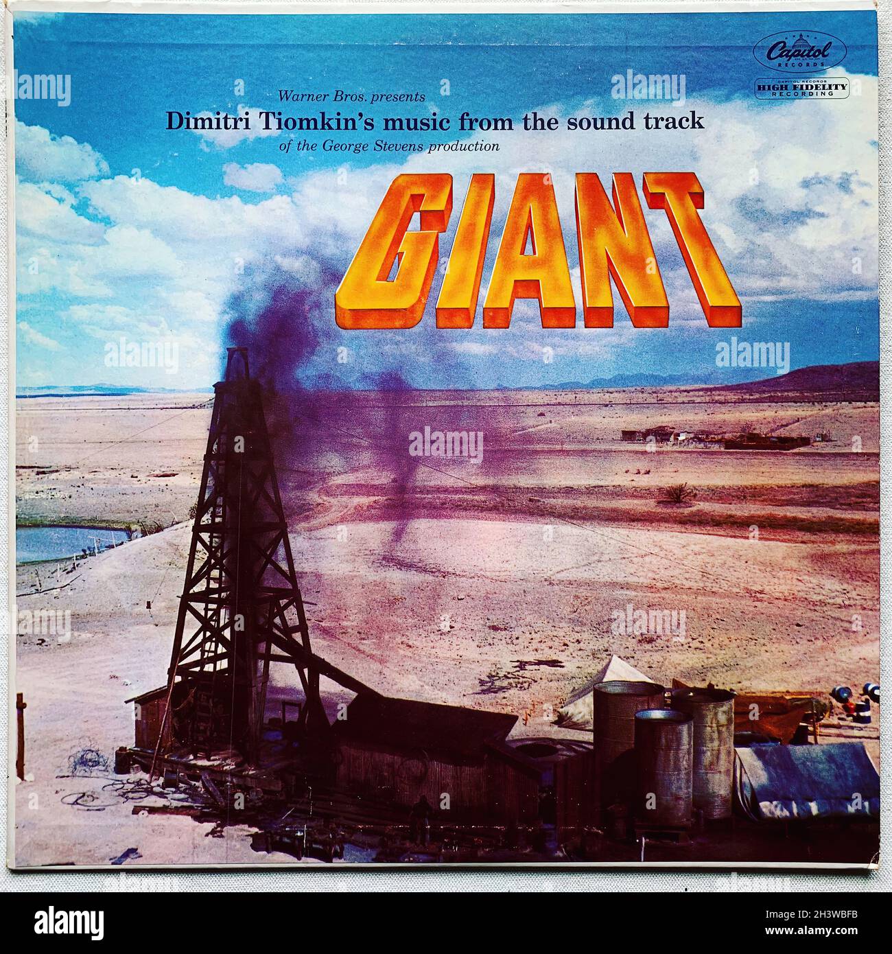 Giant Soundtrack (1955) - Original Vinyl Record Stock Photo - Alamy