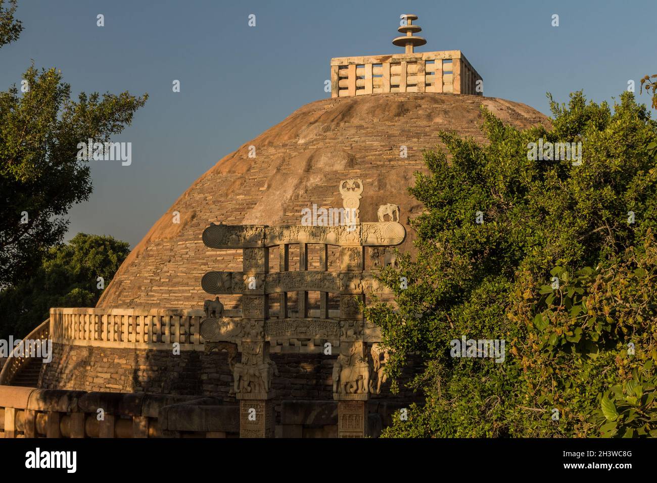 Great Stupa at Sanchi. Madhya Pradesh, India Stock Photo - Alamy