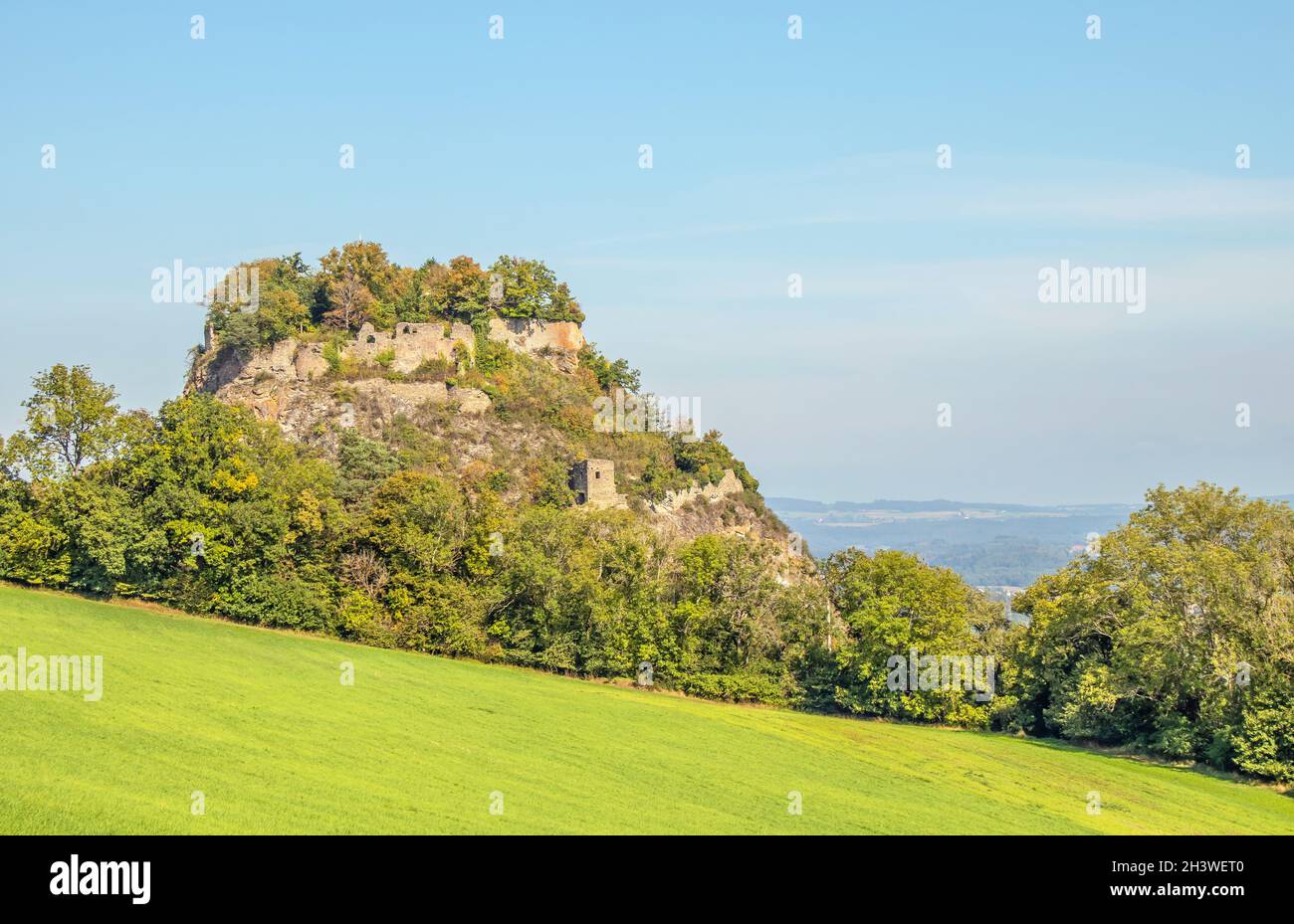 HohenkrÃ¤hen Castle Ruin, Baden-WÃ¼rttemberg Stock Photo - Alamy