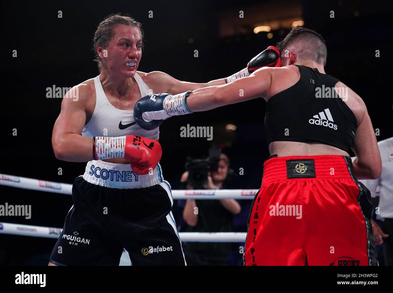 Ellie Scotney (left) and Eva Cantos in action during the International ...