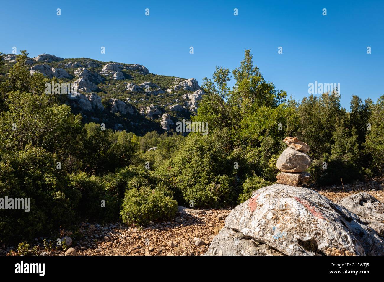 Stone waymark waymarks hi-res stock photography and images - Alamy