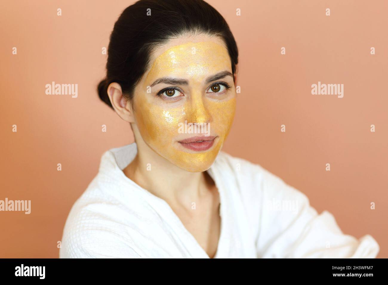 Moisture mask hi-res stock photography and images - Alamy