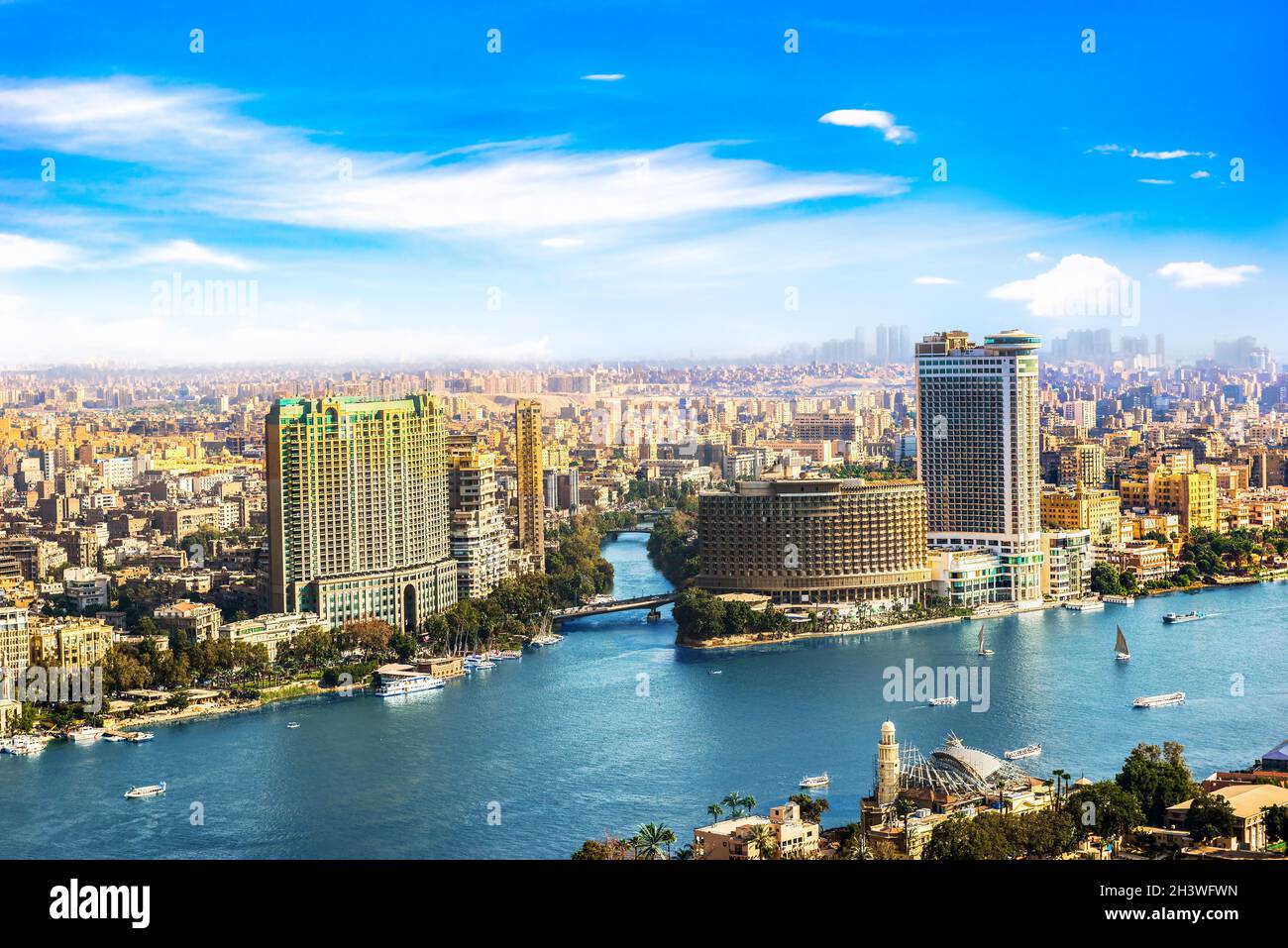 The cairo apartment building hi-res stock photography and images - Alamy
