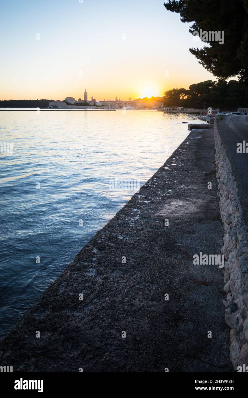 Banjol hi-res stock photography and images - Alamy