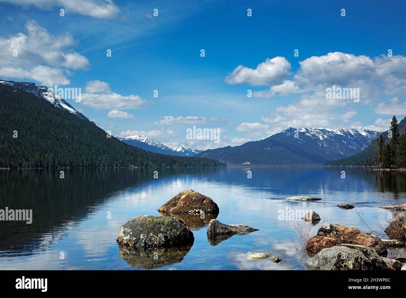 WA19717-00...WASHINGTON - Wenatchee Lake from Lake Wenatchee State Park ...