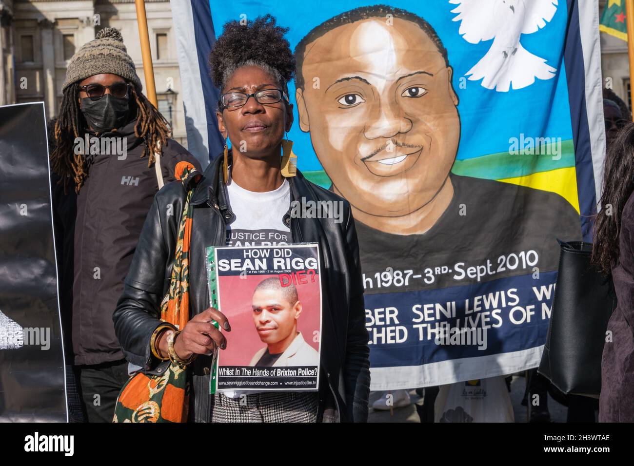 Seni lewis hi-res stock photography and images - Alamy