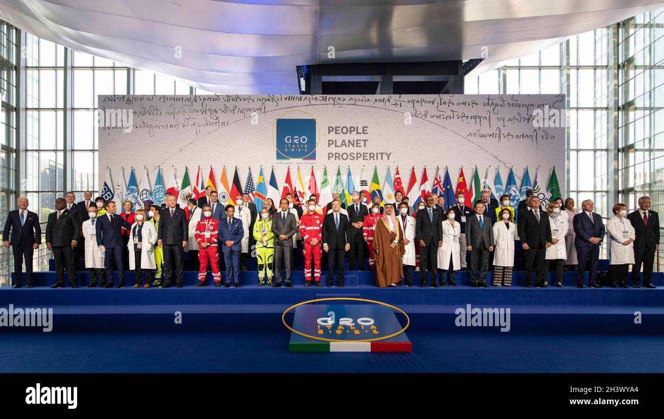 Emmanuel macron mario draghi hi-res stock photography and images - Alamy