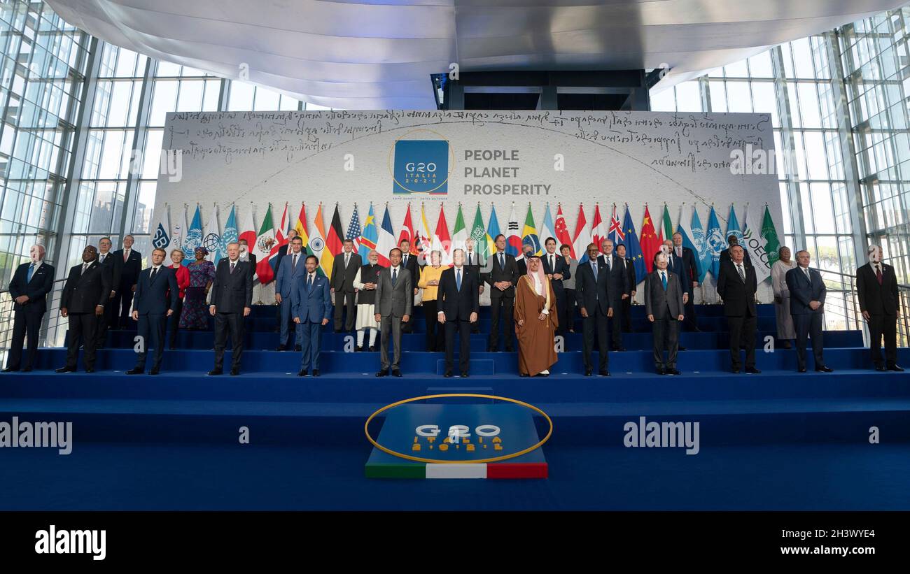 Rome, Italy. 30th Oct, 2021. World leaders stand together for the ...