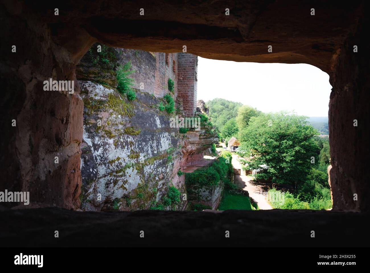 Scenic view of Altdahn Castle ruins in Germany Stock Photo - Alamy