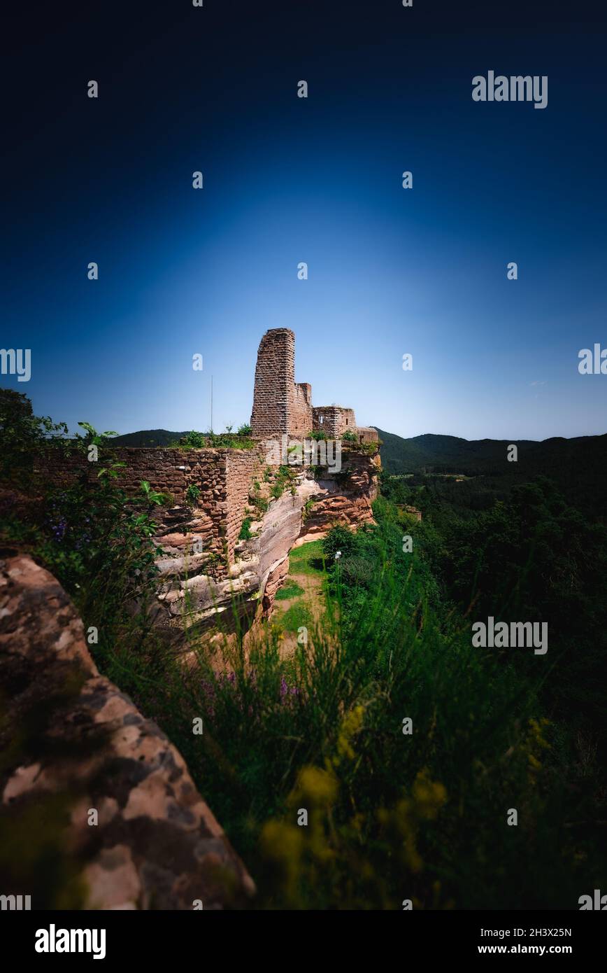 Vertical shot of Altdahn Castle ruins in Germany Stock Photo - Alamy