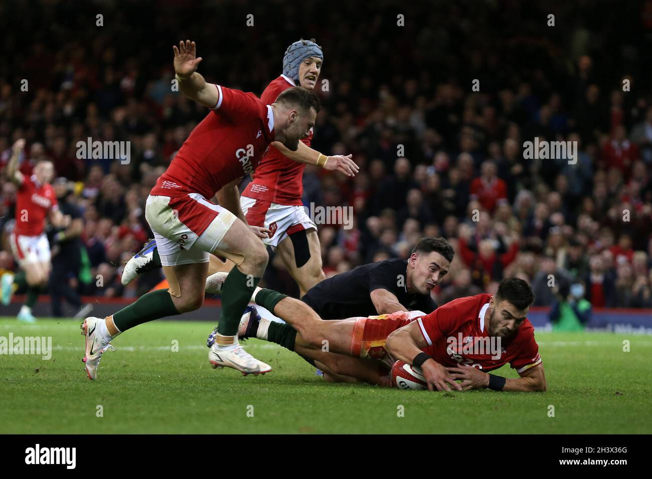 Johnny williams wales rugby hi-res stock photography and images - Alamy