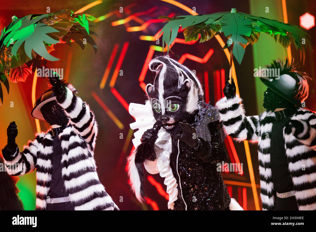 Cologne, Germany. 30th Oct, 2021. The character "The Skunk" is on stage ...