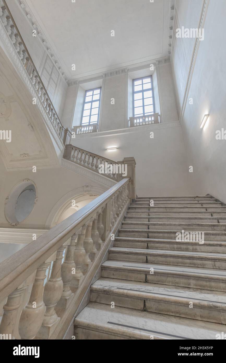 Luxury staircase made of marble in an antique Italian palace Stock ...