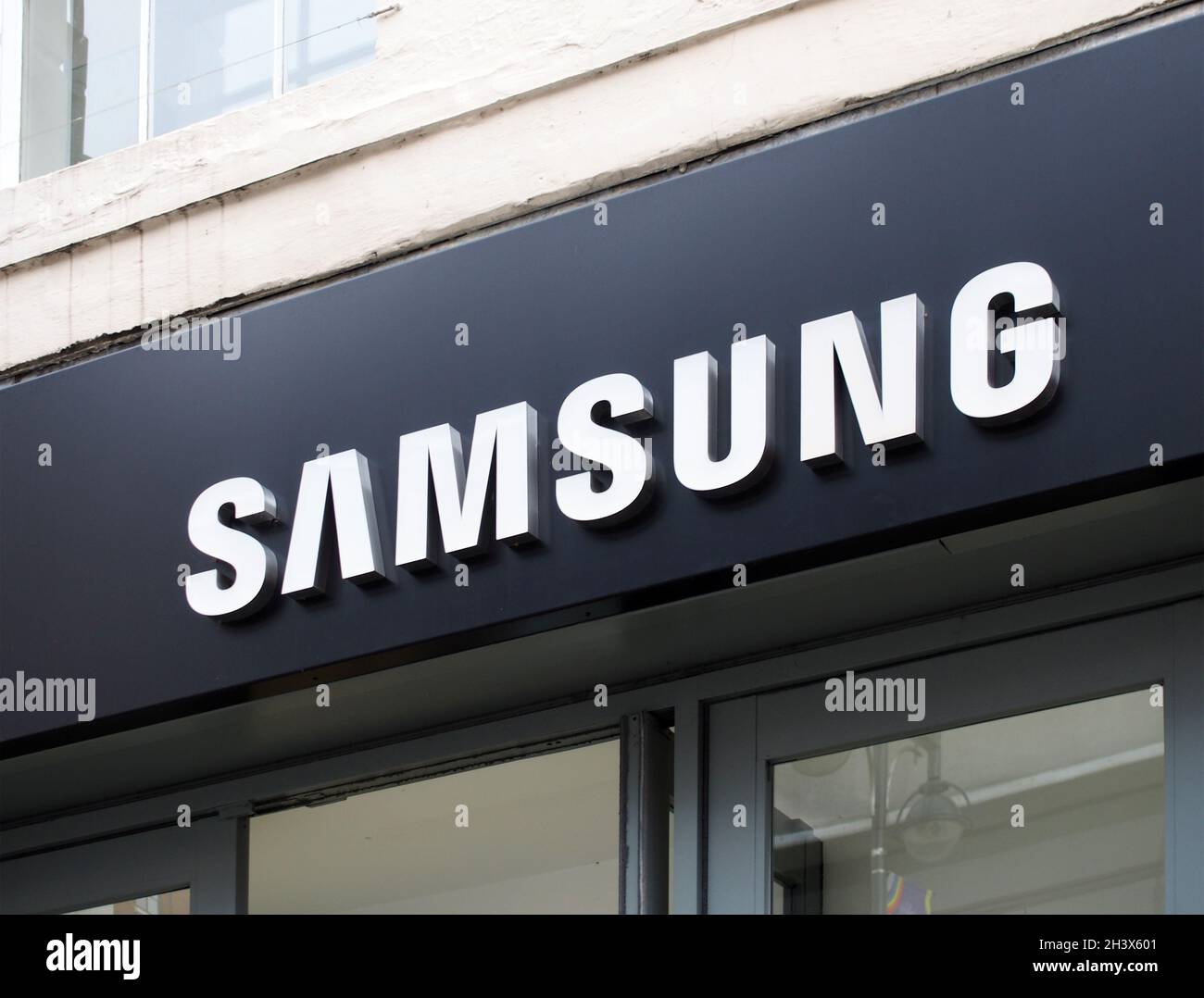 Sign above the samsung experience store on briggate in leeds Stock ...