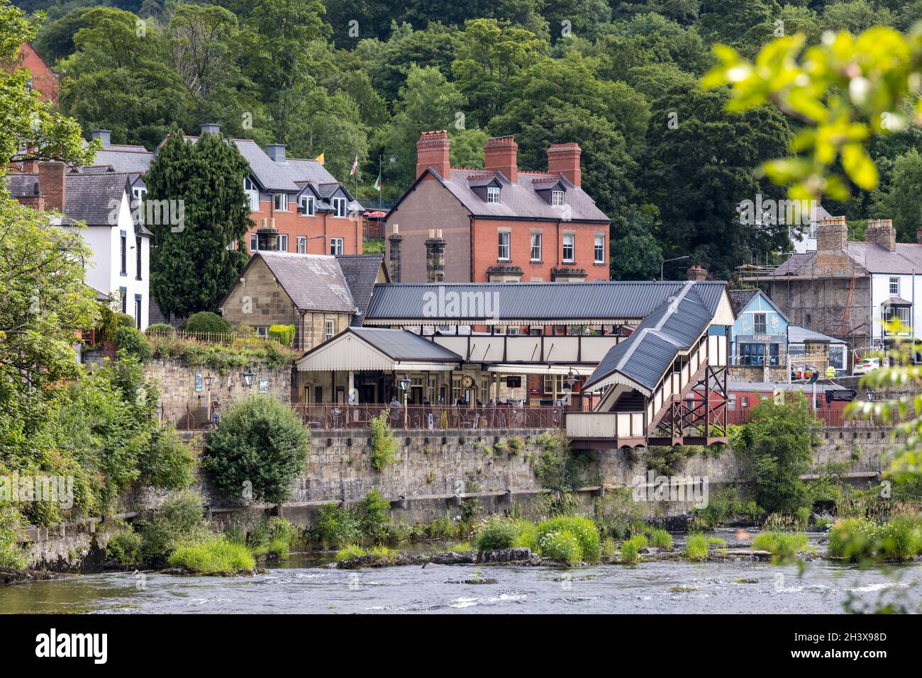 LLANGOLLEN, DENBIGHSHIRE, WALES - JULY 11 : View across the River Dee ...