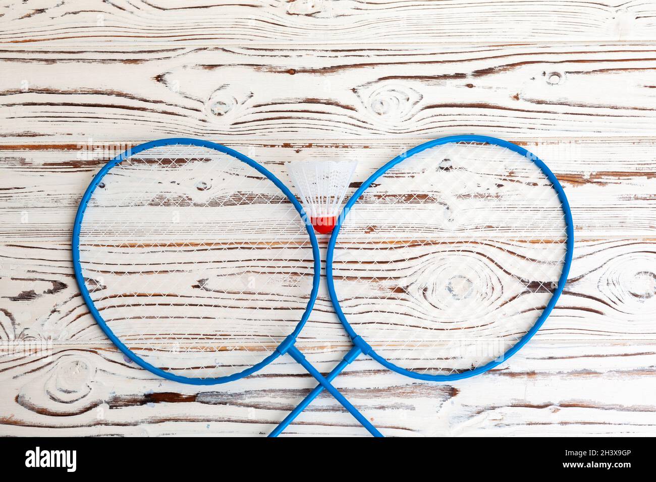 Badminton crossed hi-res stock photography and images - Alamy