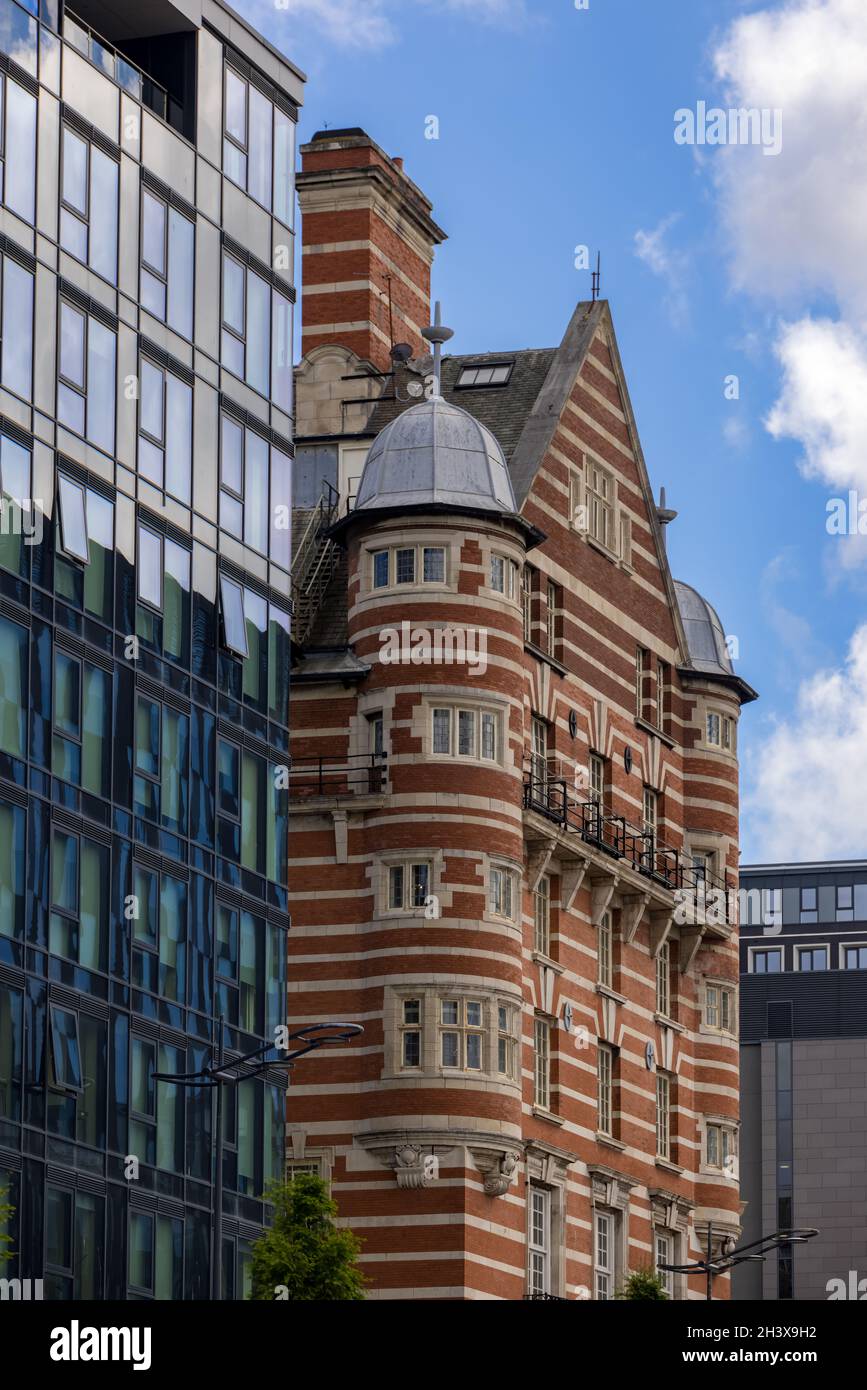 The white star dock hi-res stock photography and images - Alamy