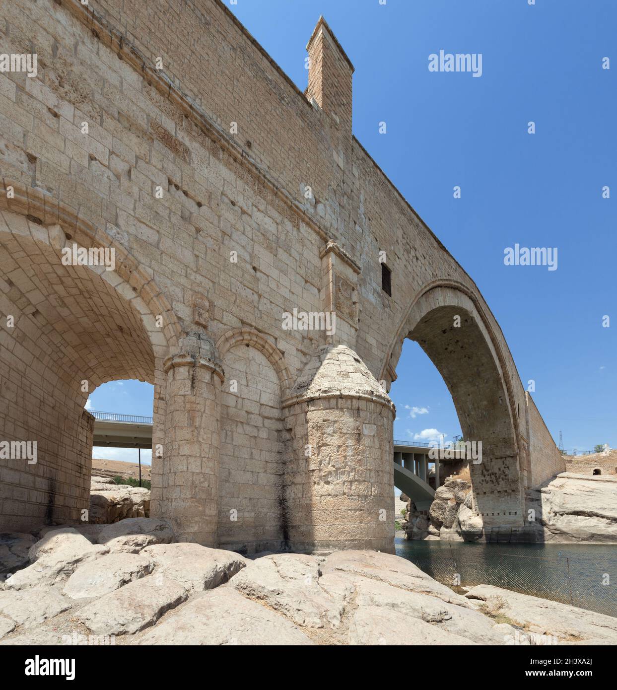 Malabadi Bridge and a new bridge on the Batman river in Silvan region ...