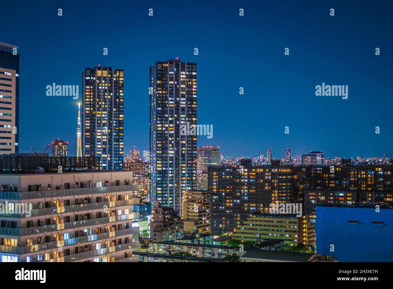 Tokyo high rise apartment hi-res stock photography and images - Alamy