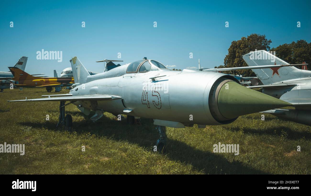 Jet engine housing hi-res stock photography and images - Alamy