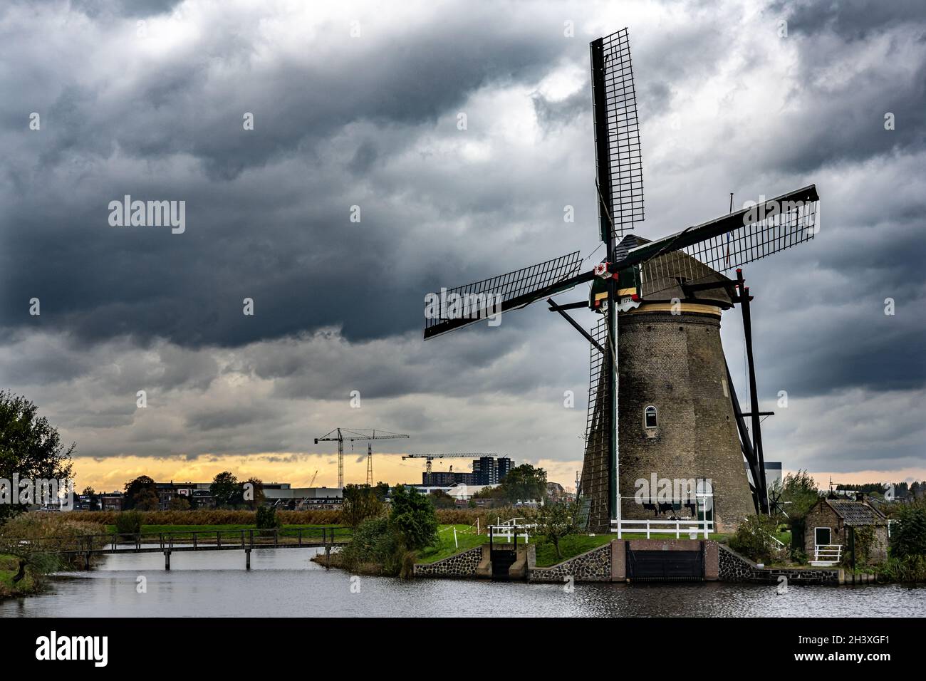 Dutch famous landscape, windmills at village Stock Photo - Alamy