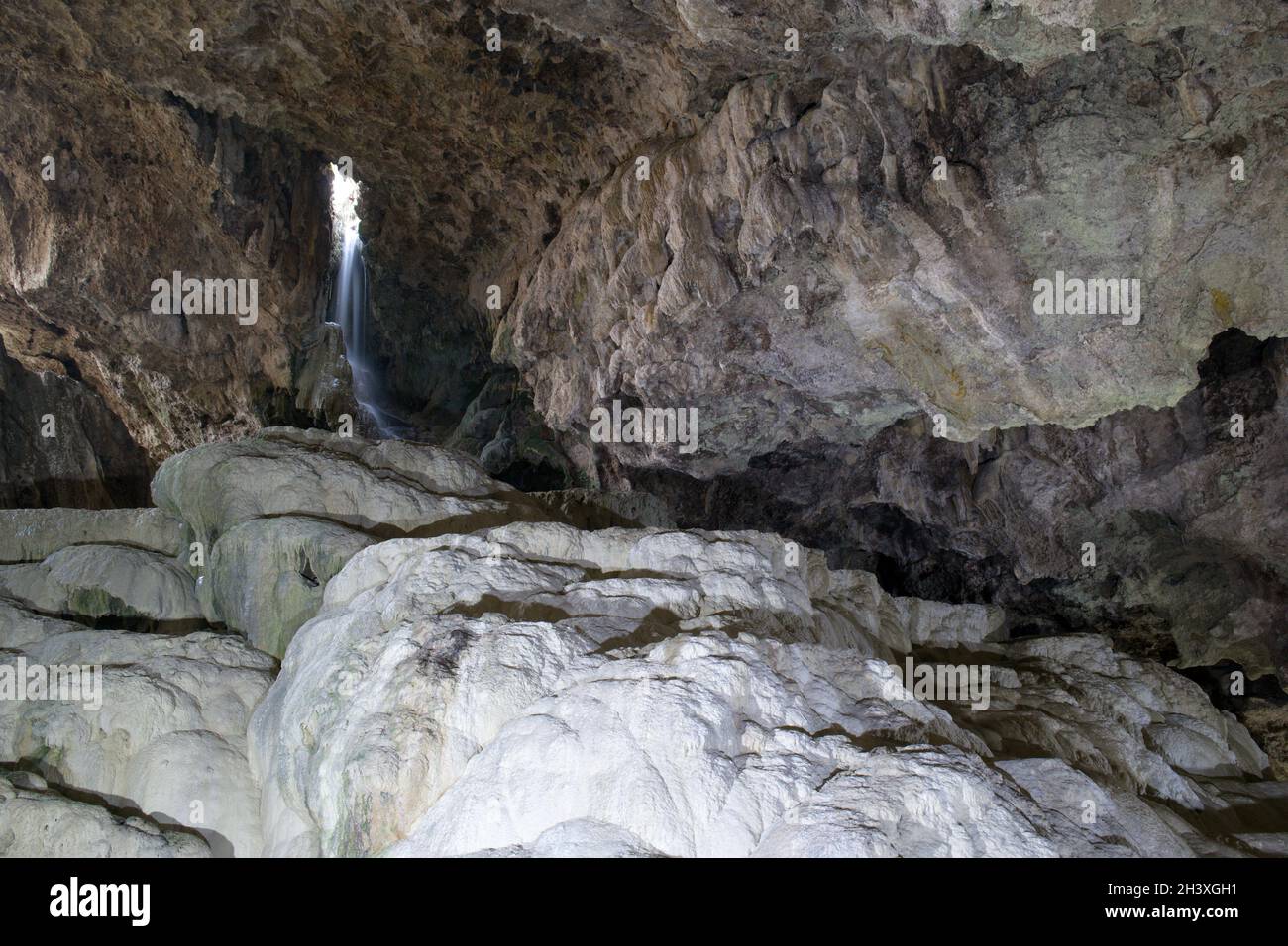 Kaklik cave with calcium travertines near Pamukkale, Turkey Stock Photo ...