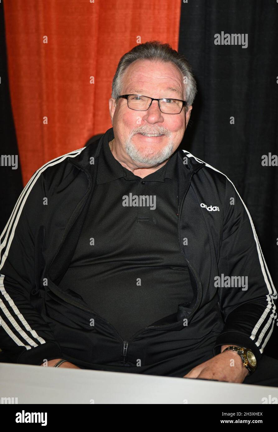 Expo fanboy hi-res stock photography and images - Alamy