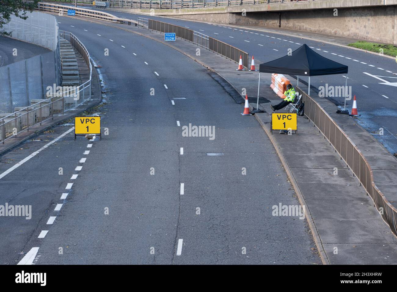 Glasgow, Scotland, UK. Final preparations around the ring of steel ...