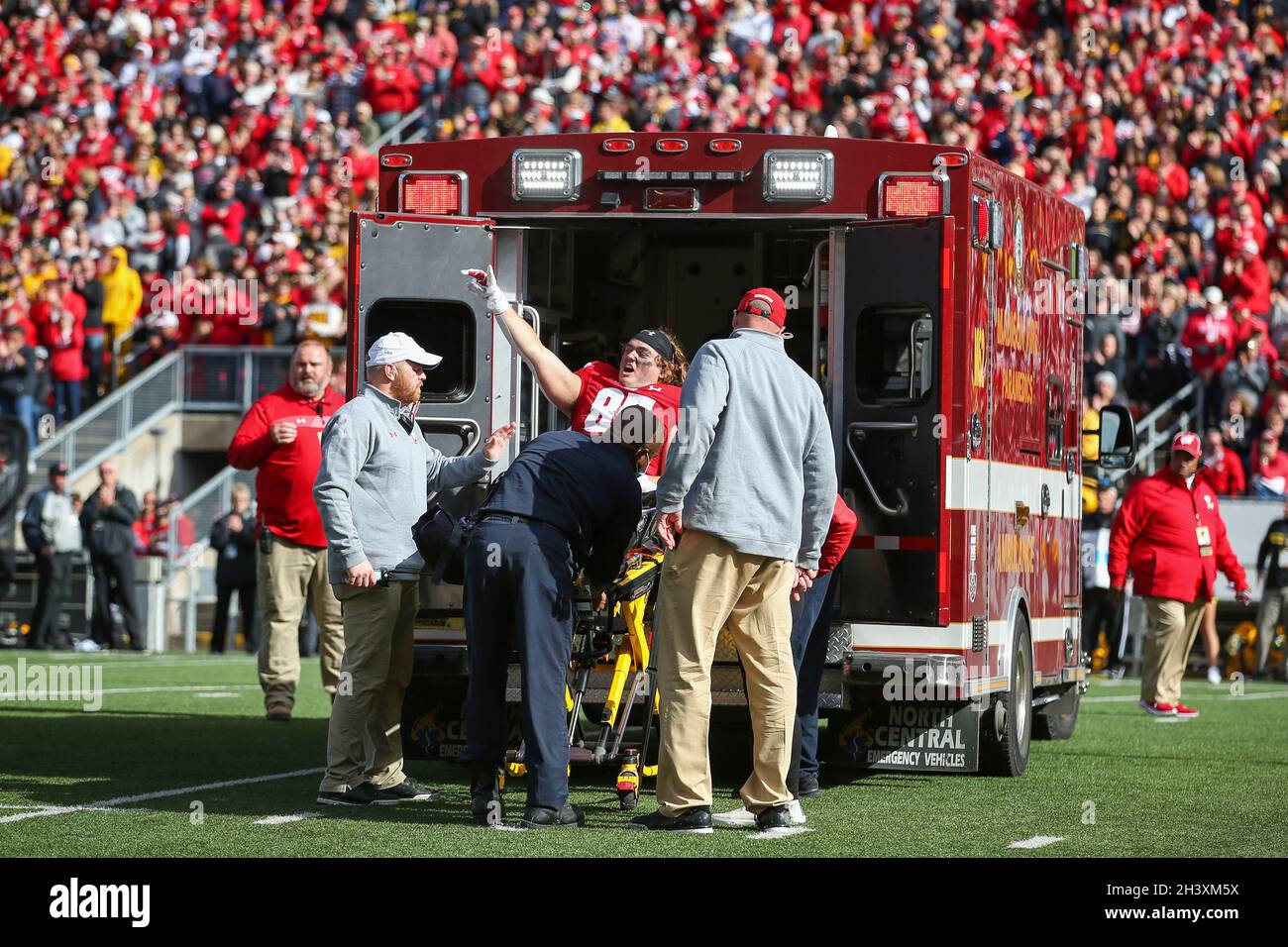 Camp randall madison fans hi-res stock photography and images - Alamy