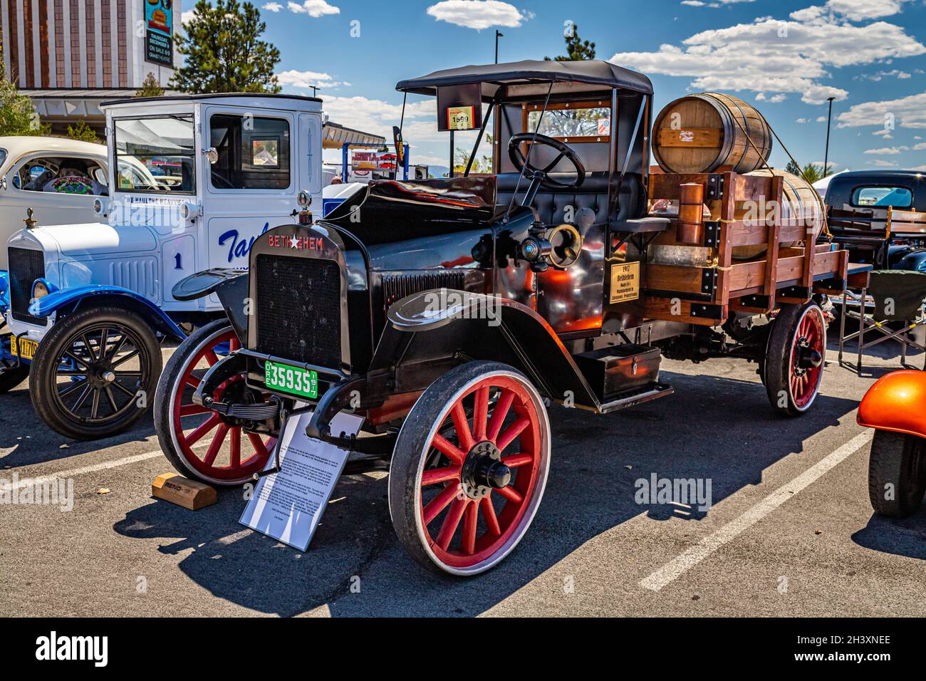 Stake vehicle hi-res stock photography and images - Alamy