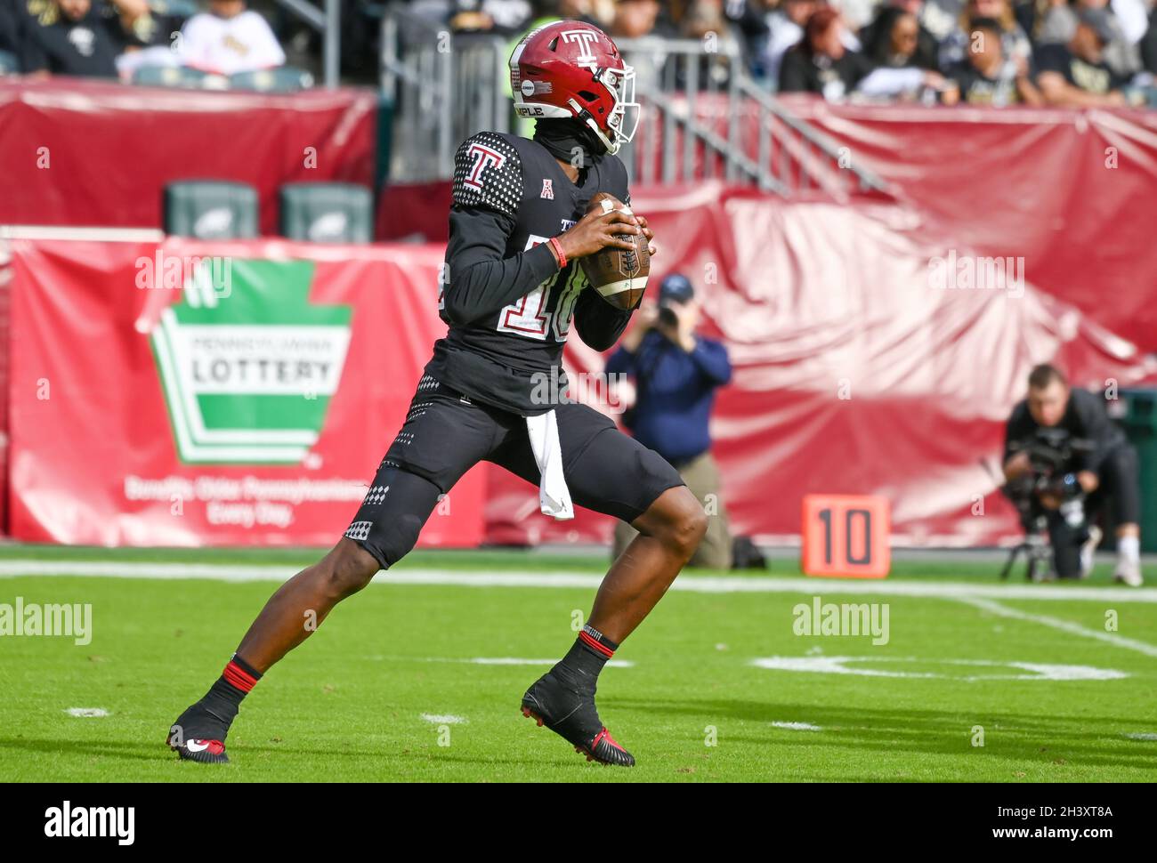 Dwan mathis hi-res stock photography and images - Alamy