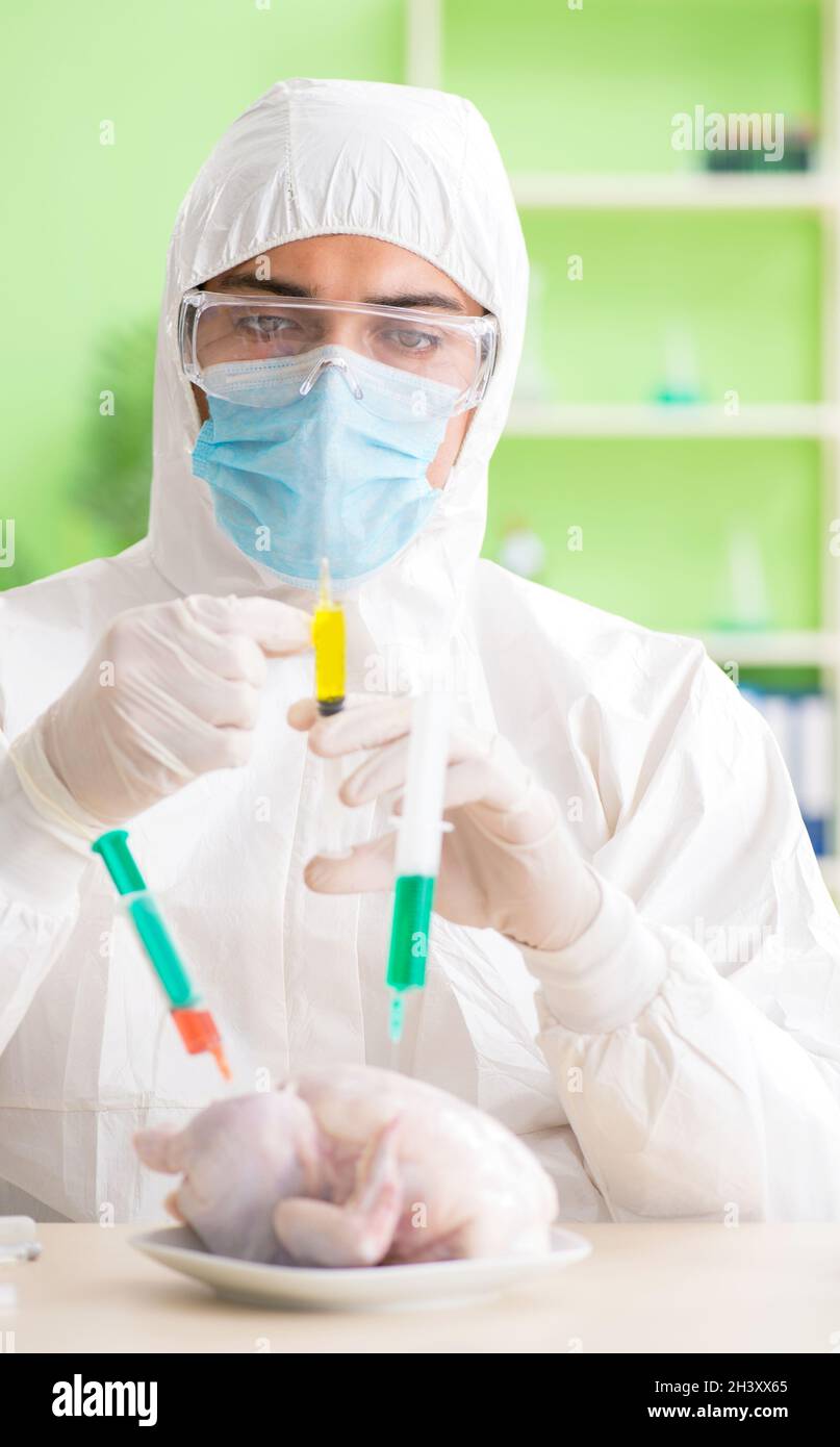 Chicken injection hi-res stock photography and images - Alamy