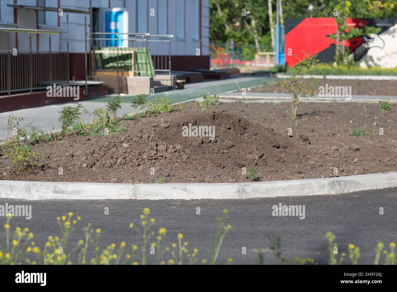 House building ground soil hi-res stock photography and images - Alamy